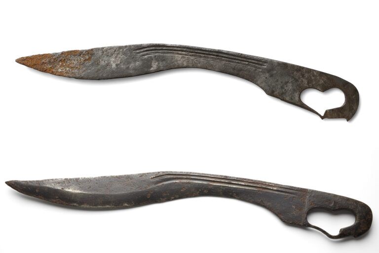 Types of Swords: Complete List by Region & Era (Chart + Photos)